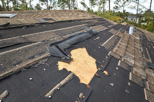 Important Signs You Need a Shingle Roof Replacement | Aztec Roofs